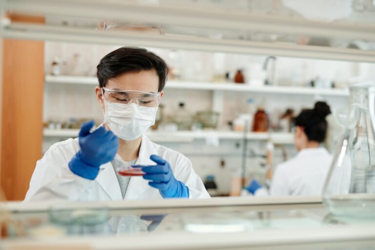 How Premeds Can Choose the Right Laboratory for Strong Research ...